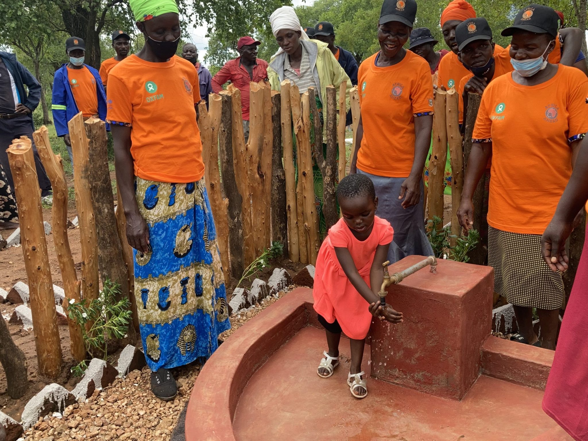 Solar powered boreholes deliver water to 15 remote villages – Africa AHEAD